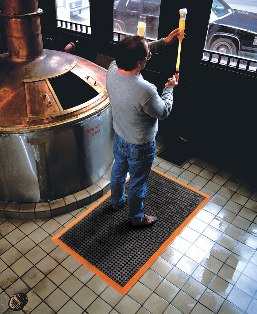 WEARWELL 479 Industrial WorkSafe Anti-Fatigue Rubber Mat Black with ...